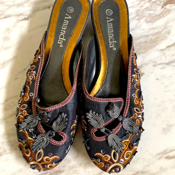 Shoes | Amanda Gorgeous Embroidered Shoes Size 85 | Poshmark